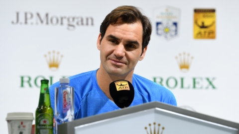 Federer's 'respect' call in ball boy row - SHINE News