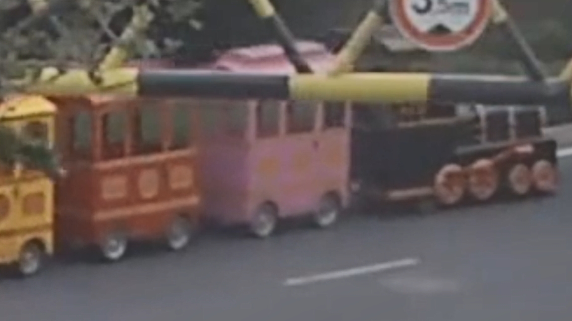 Train impounded after entering expressway - SHINE News