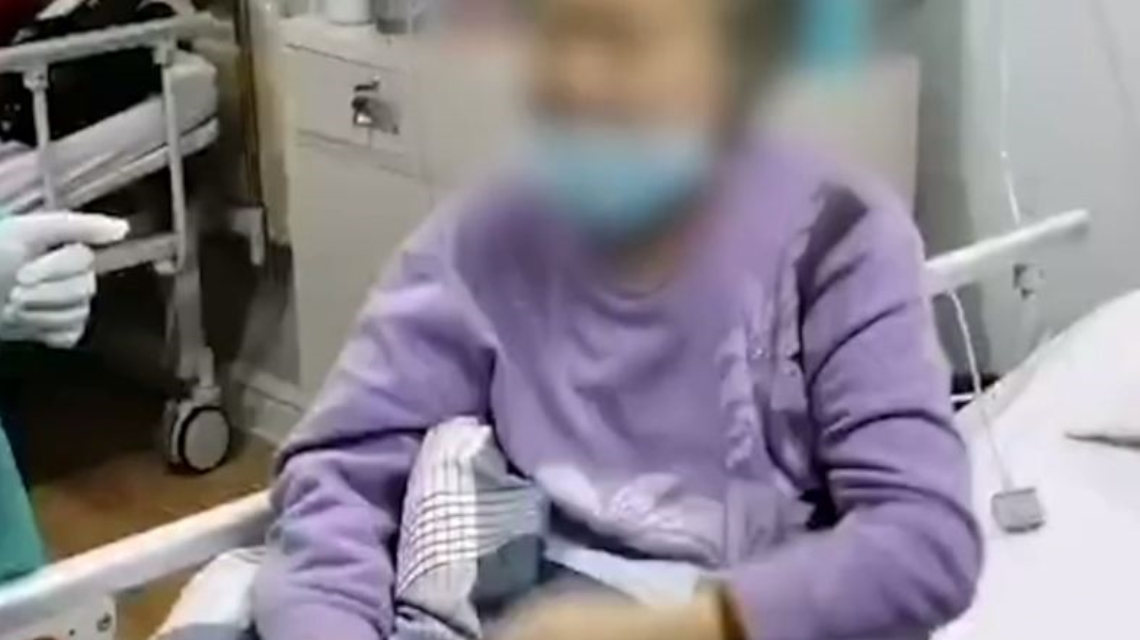 Sign language teacher helps out in novel coronavirus patient's ...