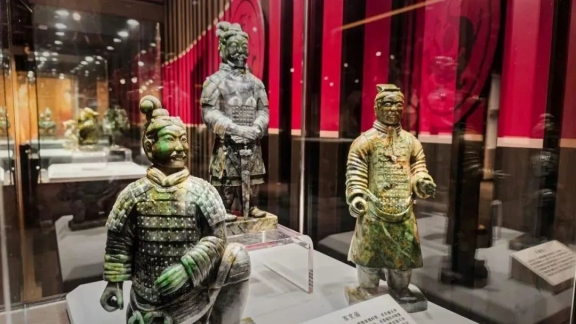 Exhibition showcases carving skills of 28 jade masters - City News Service
