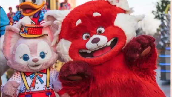 Red Panda Mei makes global debut at Shanghai Disney Resort - City News ...