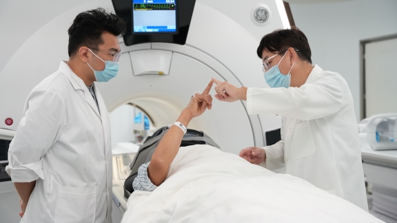 New non-invasive treatment for people suffering from neurological ...