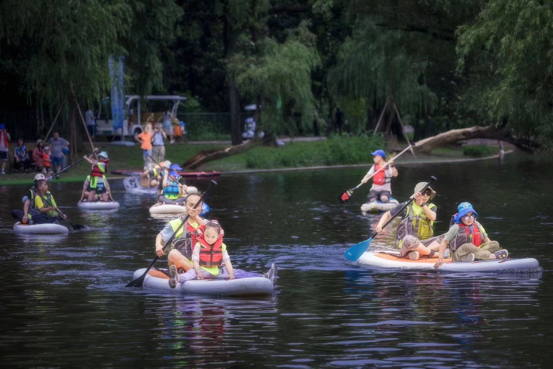 Tourists Flock To Dragon Boat Festival Activities SHINE News tourists-flock-to-dragon-boat-festival-activities-shine-news