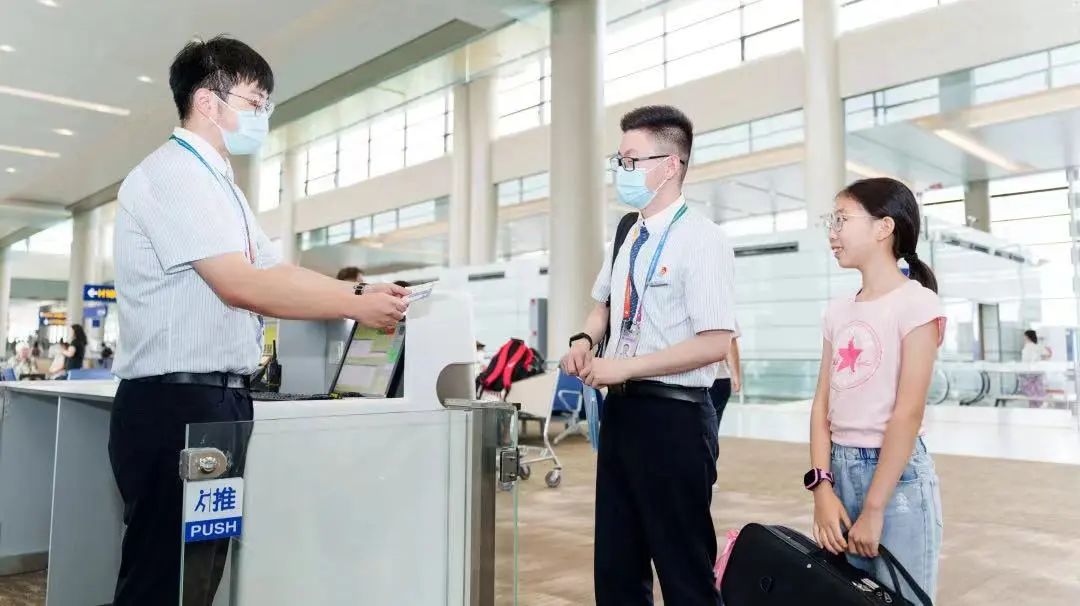 Quick check-in, priority boarding for unaccompanied minors - City News ...