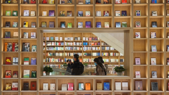 New chapter as Shanghai Book City reopens - City News Service