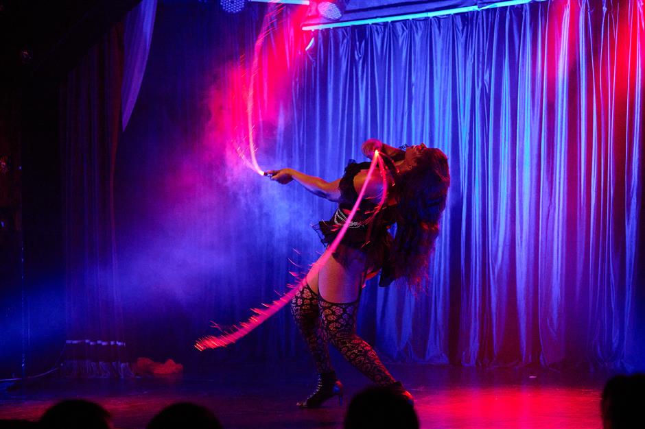 [Final Call] It's the LAST WEEK to See 'La Rouge' @ The Pearl - City ...