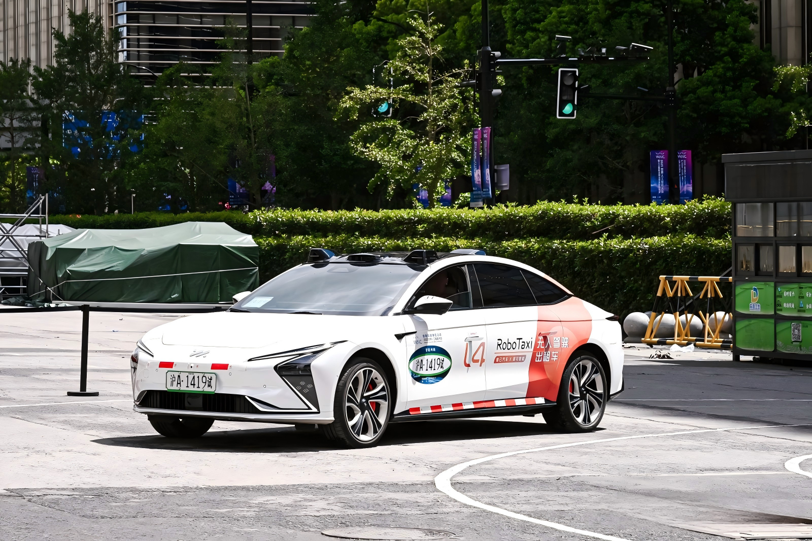 Shanghai at the Forefront of Autonomous Driving