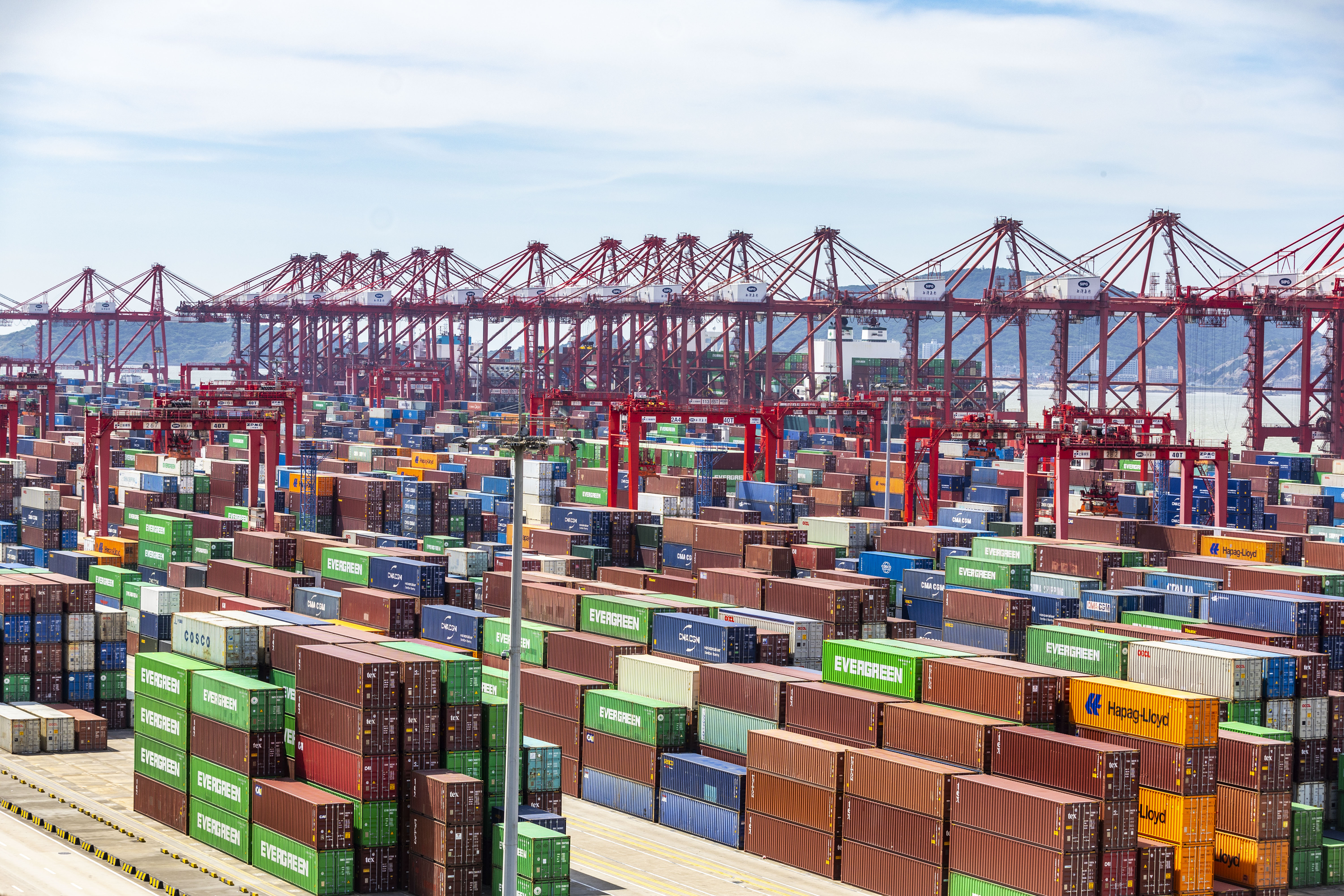 China Backs Shanghai's Push for Global Green Shipping Hub Status - City ...